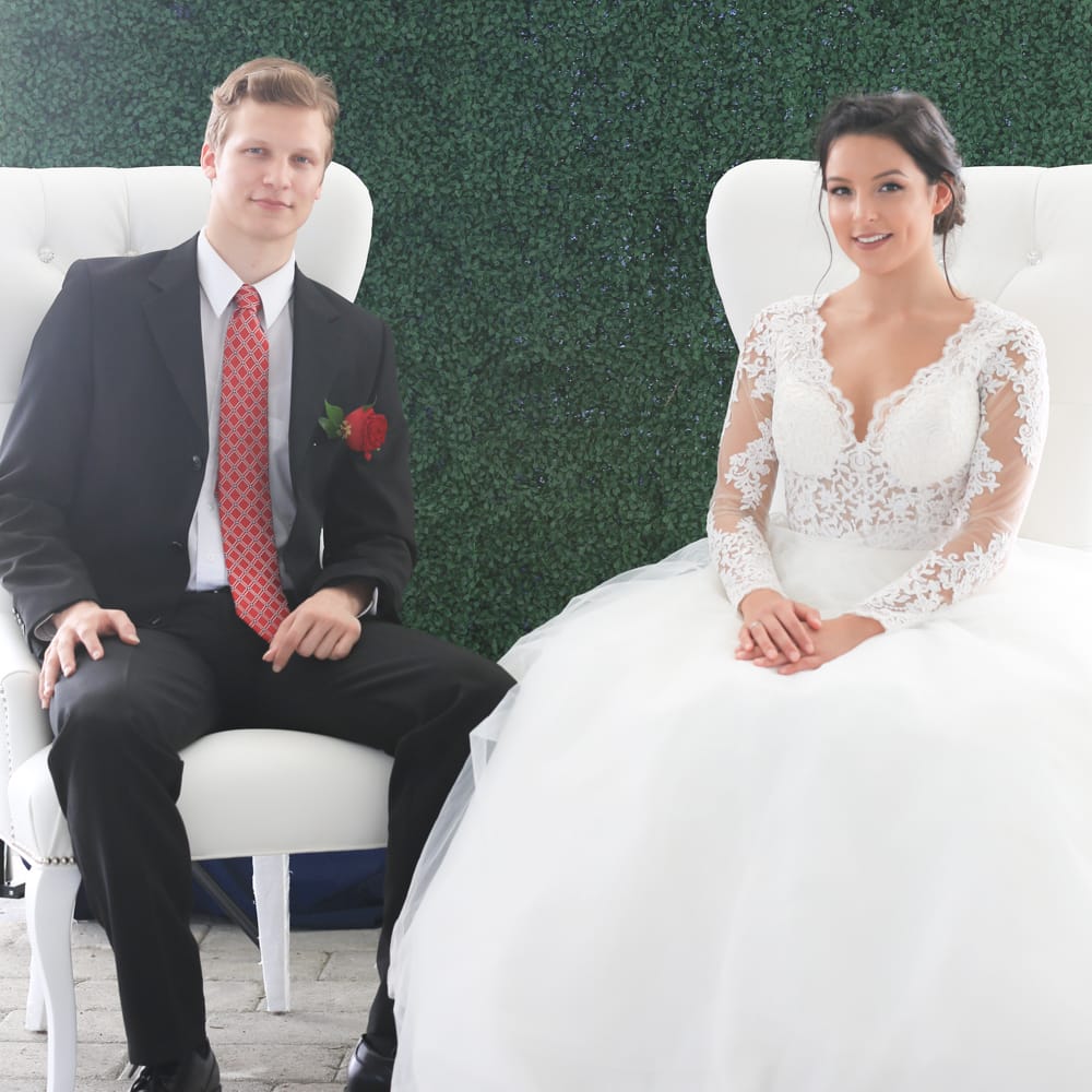 Bride & Groom White Chairs (King + Queen Chairs) | RENTAL